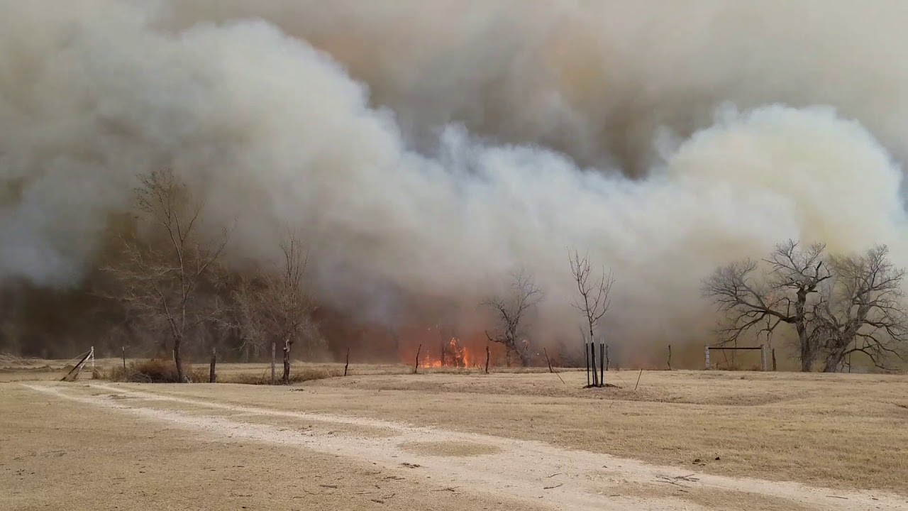 Starbuck Fire on creek tractors 3/6/17 - YouTube