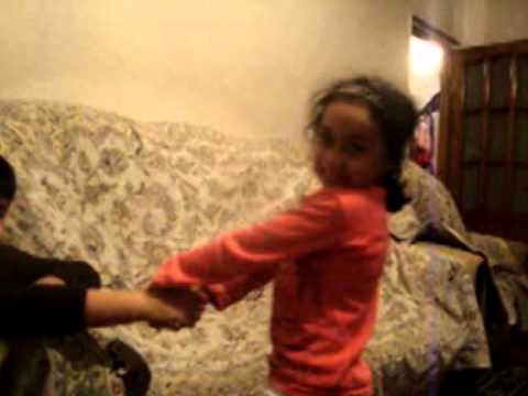 atalar sözləri \\ изречения отцов El bir olsa, dağ oynadar yerindən!