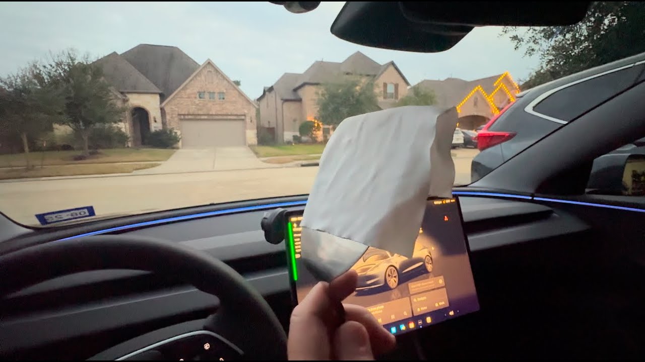 Tesla Full Self Driving-How To Clean the Front Windshield near the ...