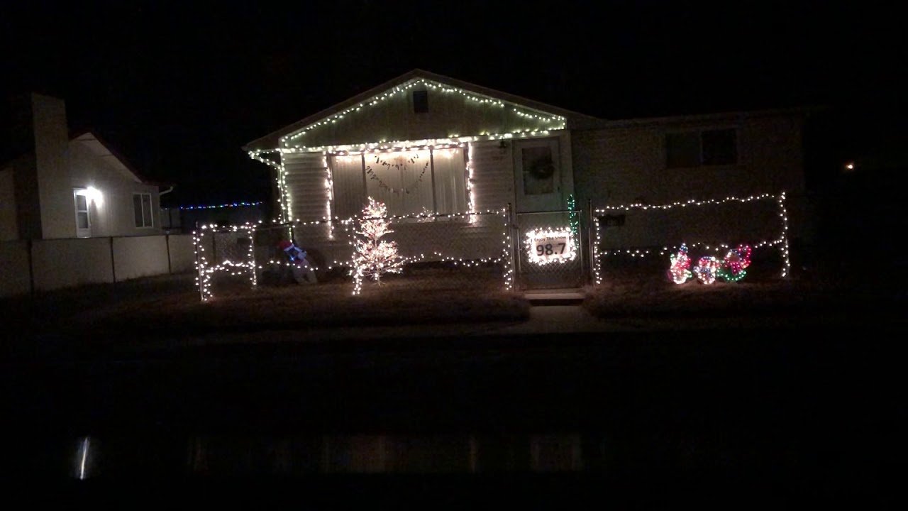 Feliz Navidad - Raspberry Pi Christmas lights - YouTube