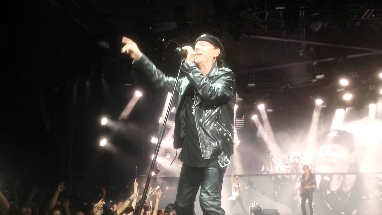 Scorpions - Rock You Like A Hurricane LIVE - Moncton Coliseum September ...
