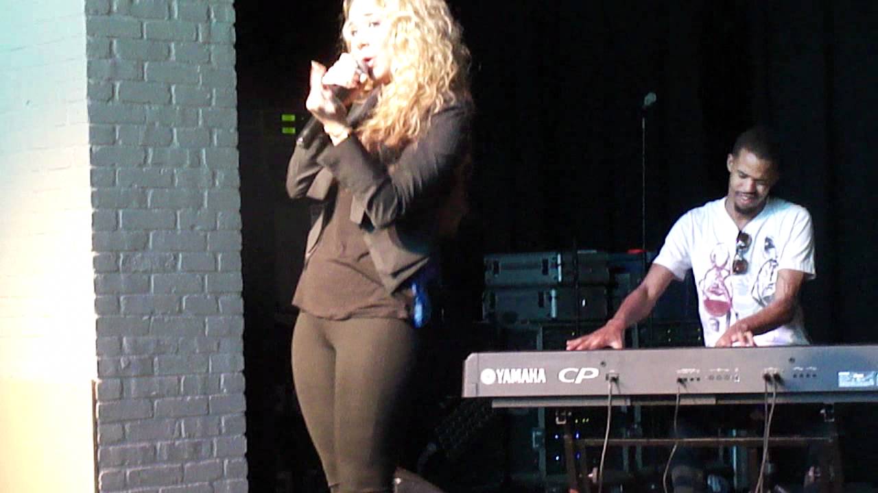 Haley Reinhart new song Now That Your Here live HD - YouTube