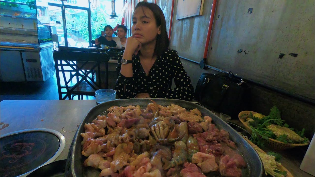 Let's eat La La Lah Grill and Pot - YouTube