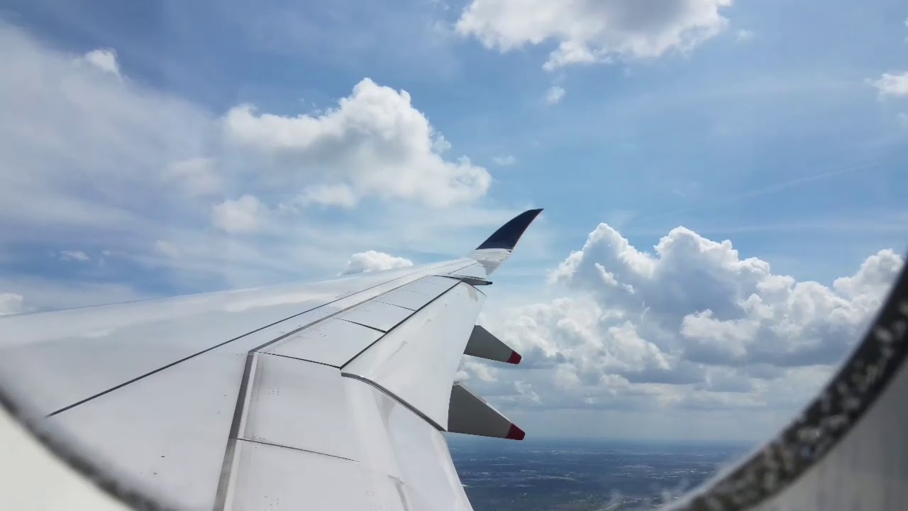 Singapore Airlines A350 Manchester to Houston Landing - YouTube
