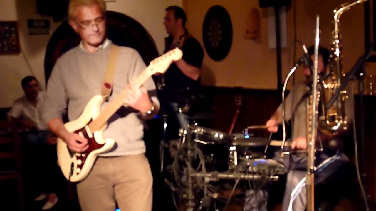 The Brink Band featuring Beano Bob and Mike Lawson - YouTube