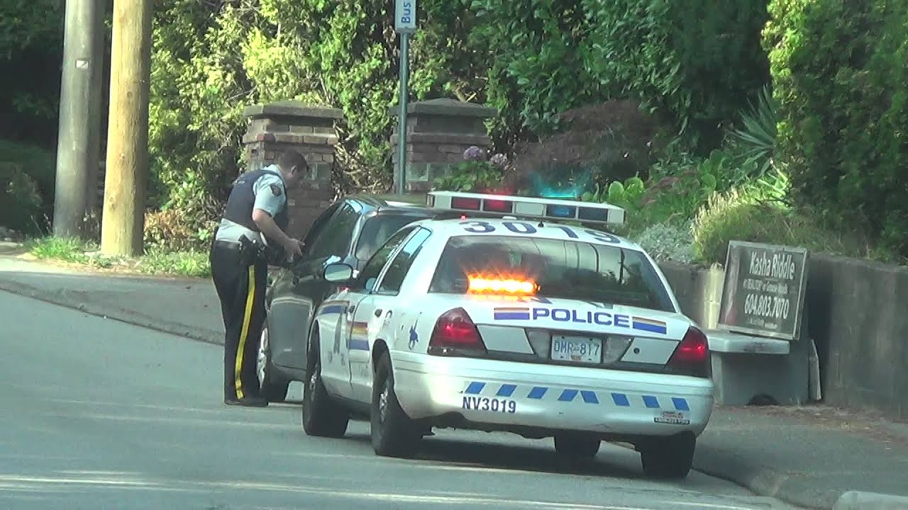 North Vancouver Rcmp Traffic Stop - YouTube