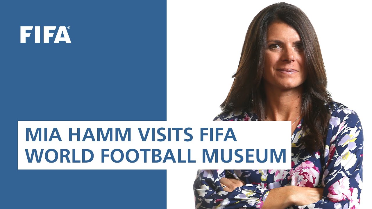 Legend Mia Hamm visits the FIFA World Football Museum in Paris - YouTube