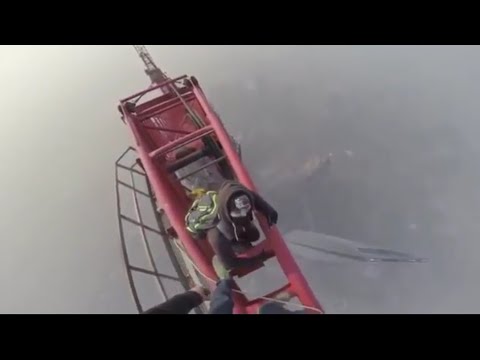 Dünyanın en yüksek binasına gizlice tırmanan ruslar