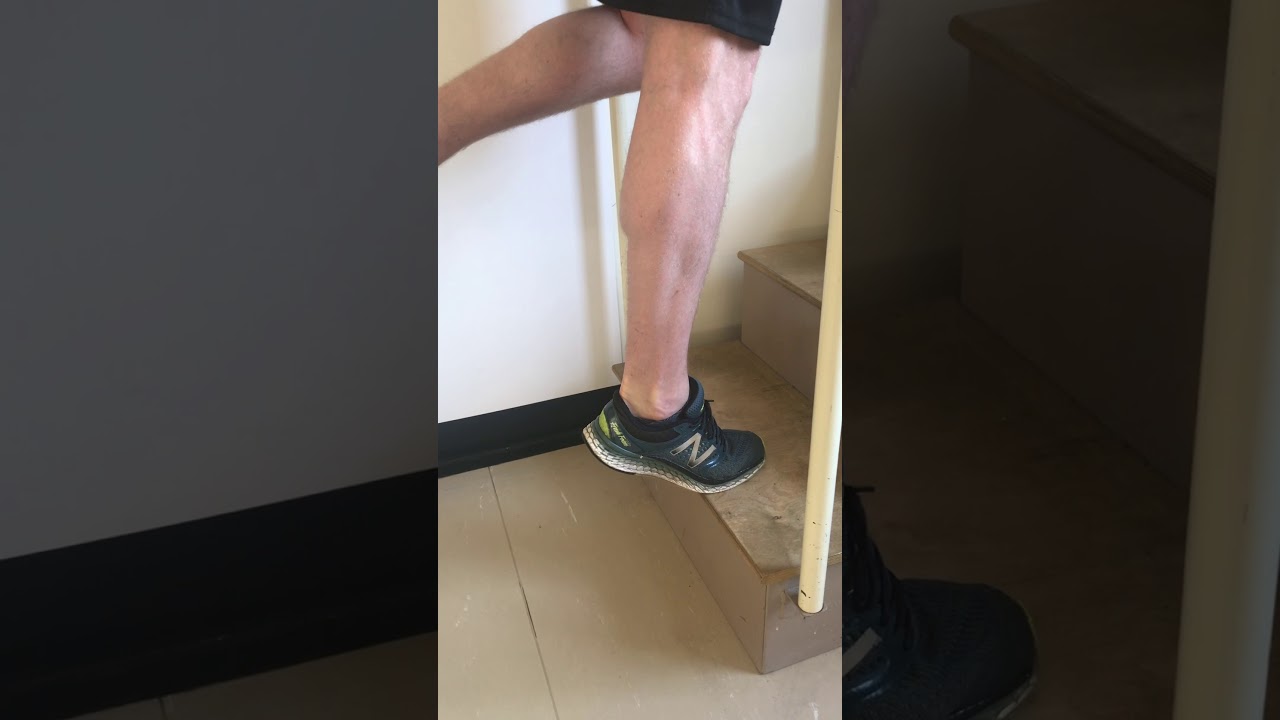 2:3 Single Leg Heel Drops. - YouTube