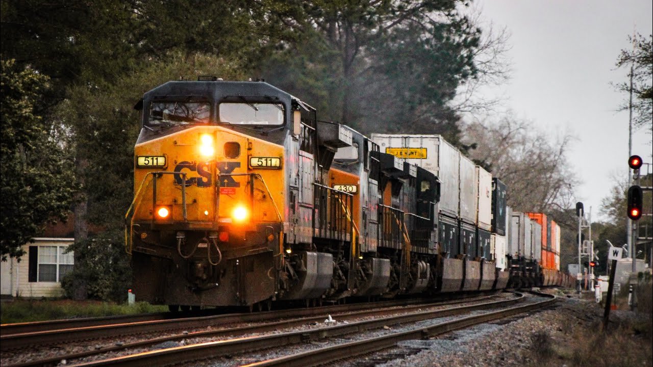 CW44 TRIO Leads Hotshot I026 Through Fitzgerald, GA! | 3/3/2024 - YouTube