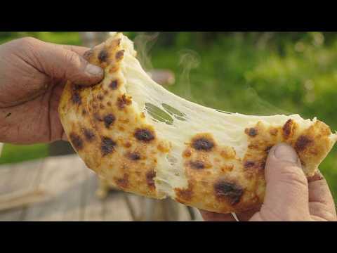 No more pizza needed? Cheesy Khachapuri in a dry pan
