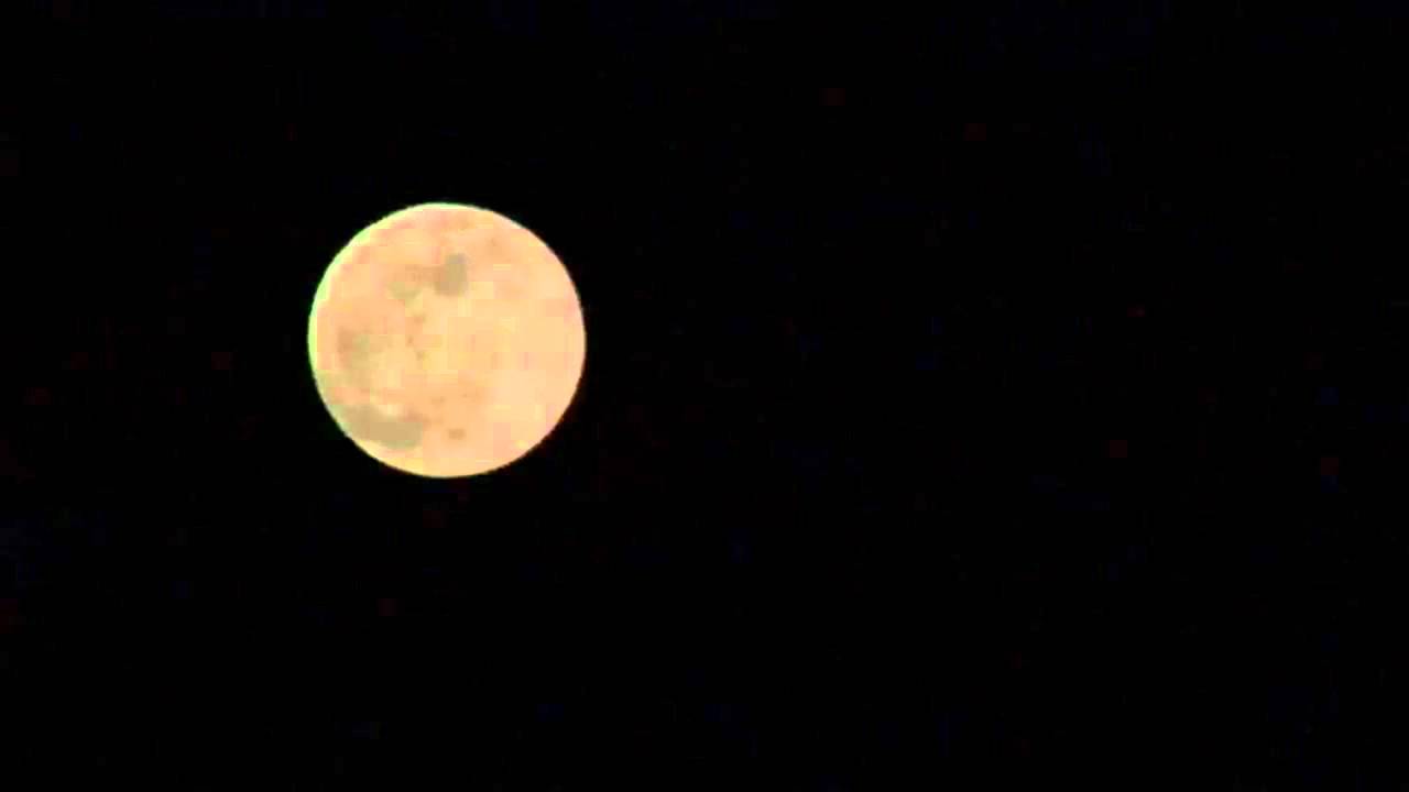 The Biggest Moon on Record - YouTube