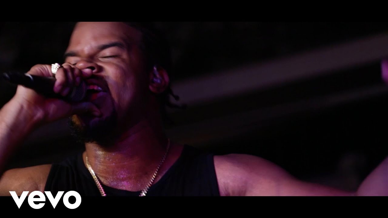 J.Drew - Girlfriend (live) #MusicMattersMonday - YouTube