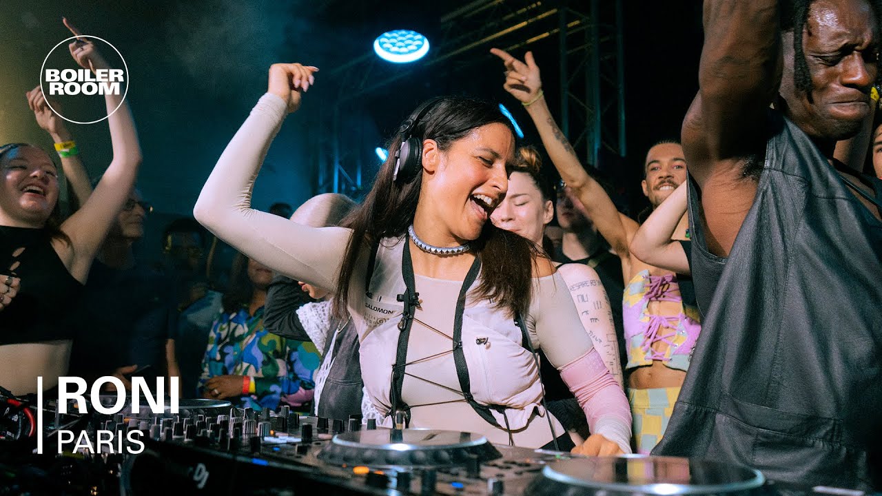 RONI | Boiler Room: Paris - YouTube