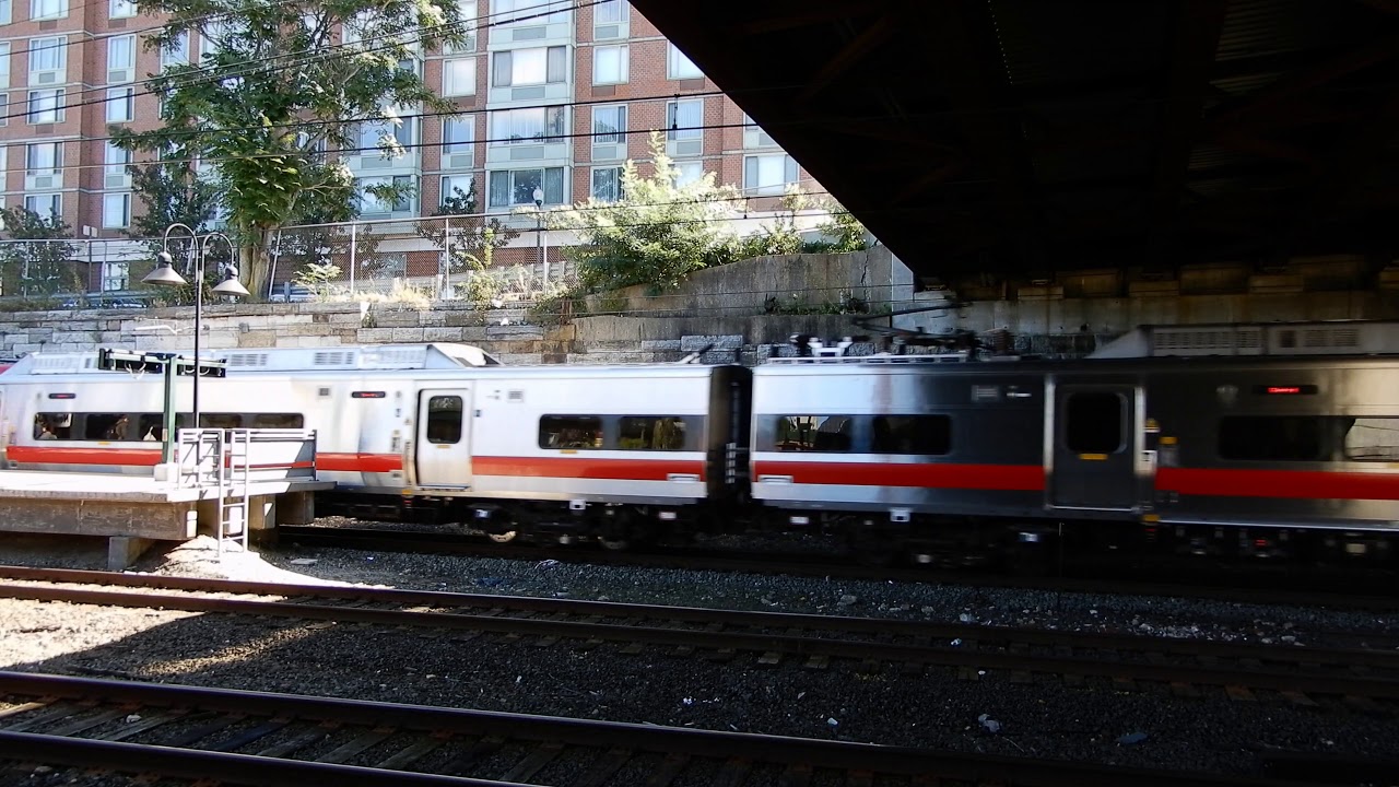 Amtrak and Metro North at New Rochelle - YouTube
