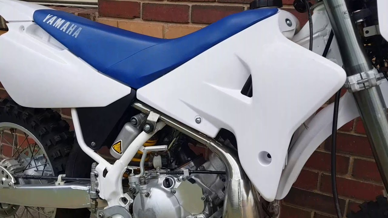Yamaha wr200 1996. Fresh restoration. Revving and overview - YouTube