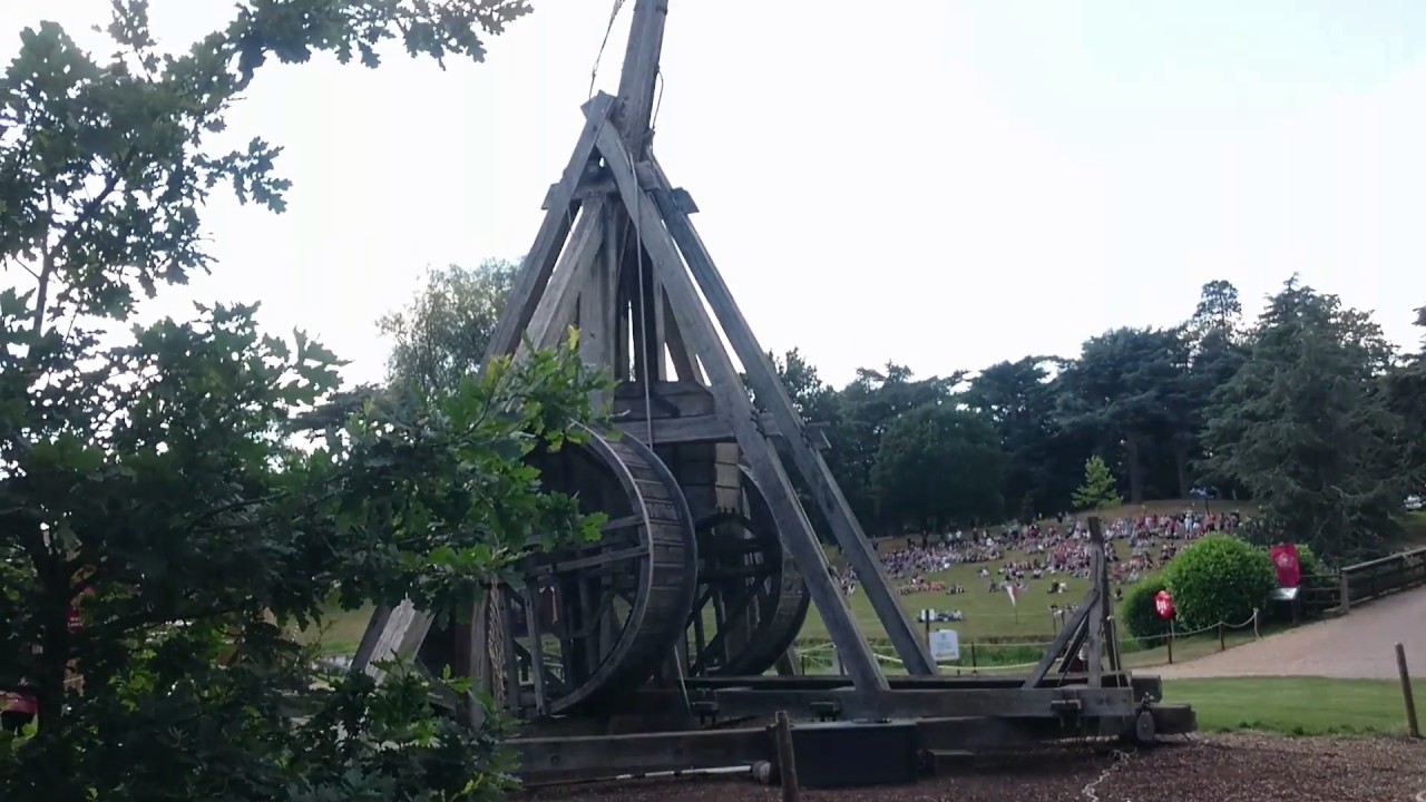 Warwick Castle Trebuchet Show POV - Warwick Castle - Merlin ...