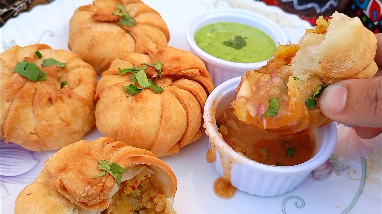 2 Must Try Ramadan Recipes - Aloo Ka Kachori Samosa - kachori samosa ...