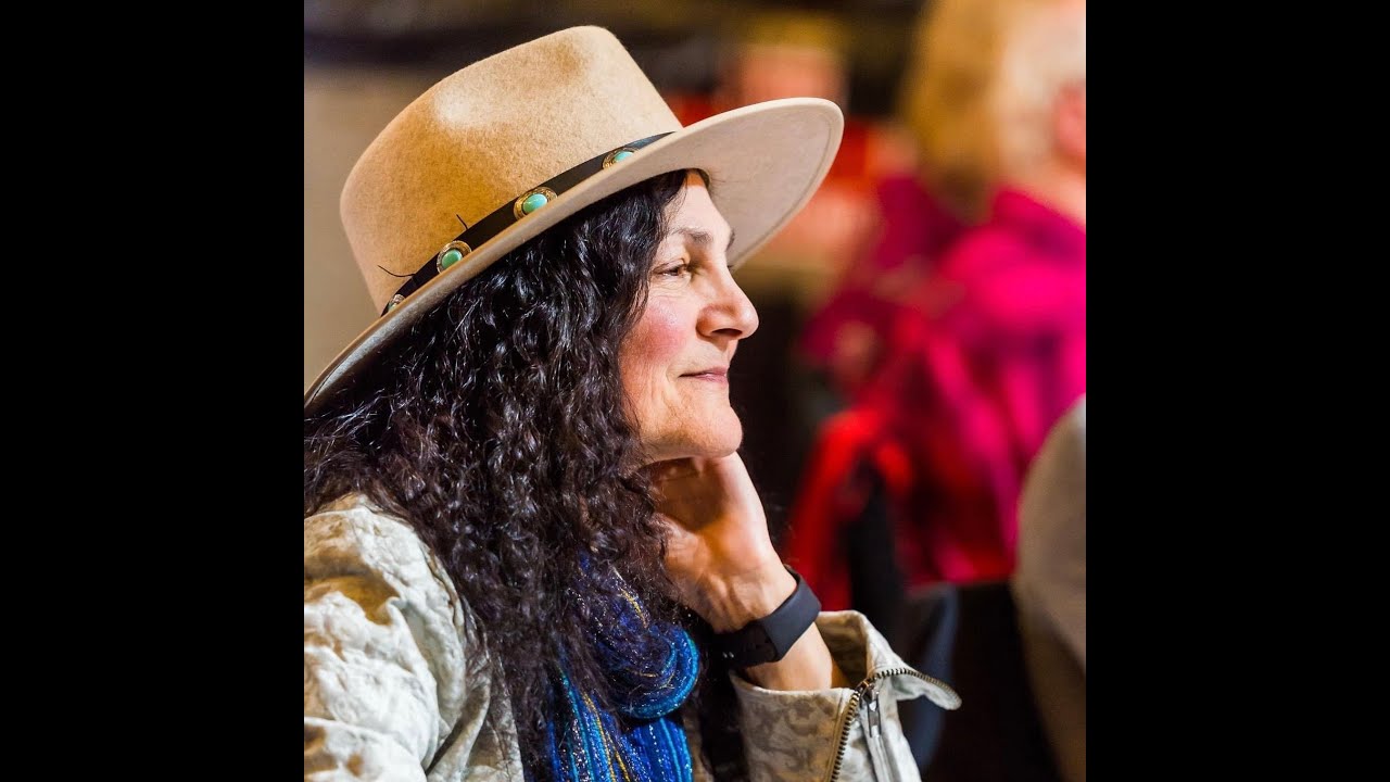 Danit Music Indigo Blue Live Atlantis - YouTube