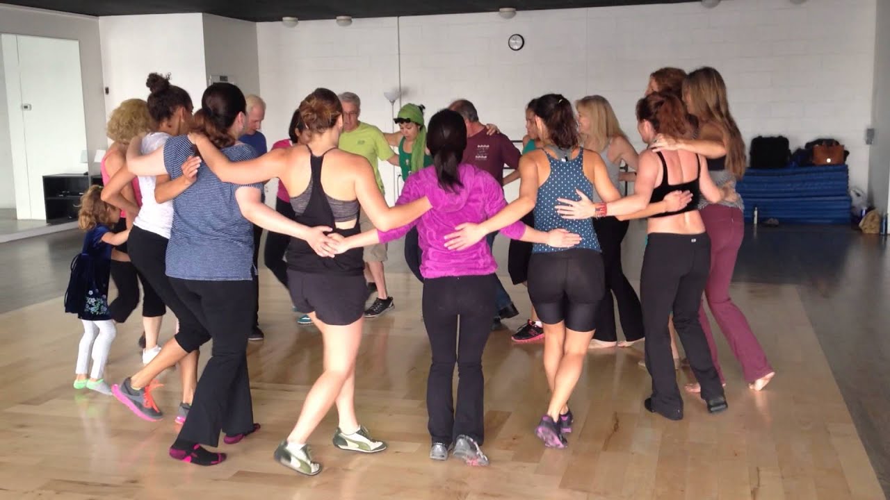 Samba Sunday Dance Circle! - YouTube