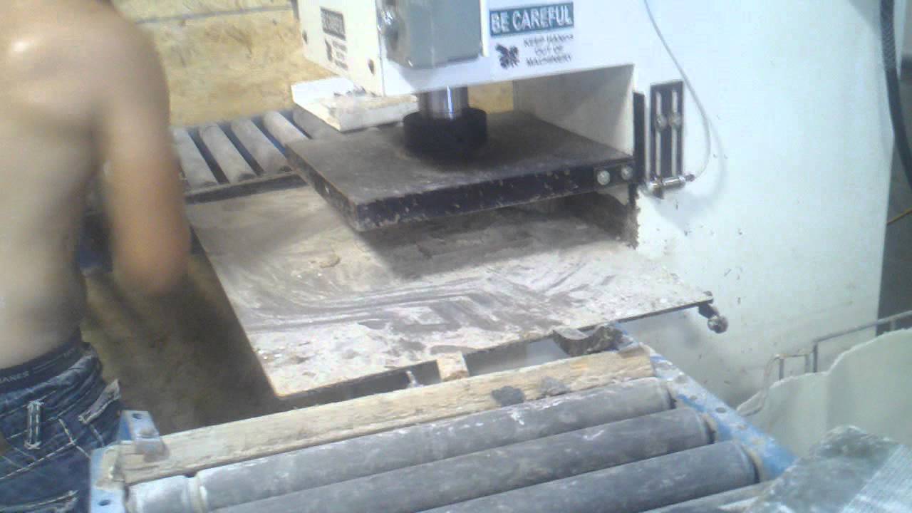 Stone Cobbler in action - YouTube