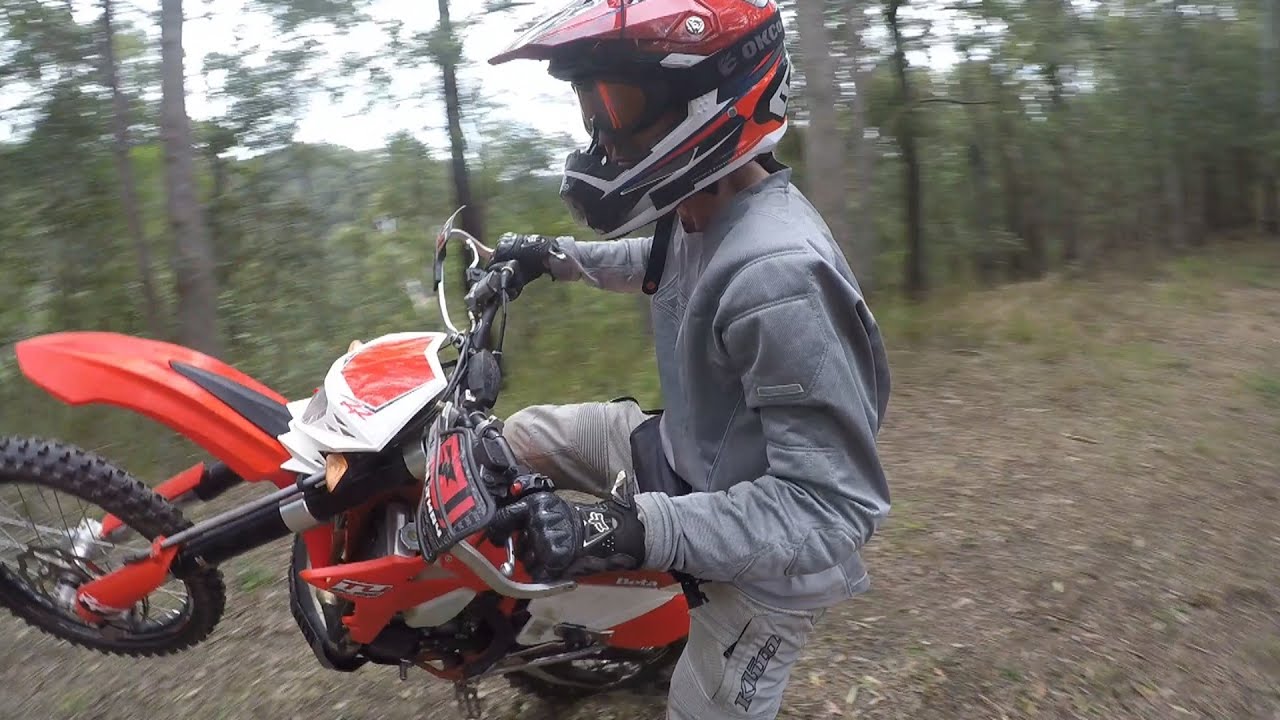 Fastway handguards review: versions 1 & 3︱Cross Training Enduro - YouTube
