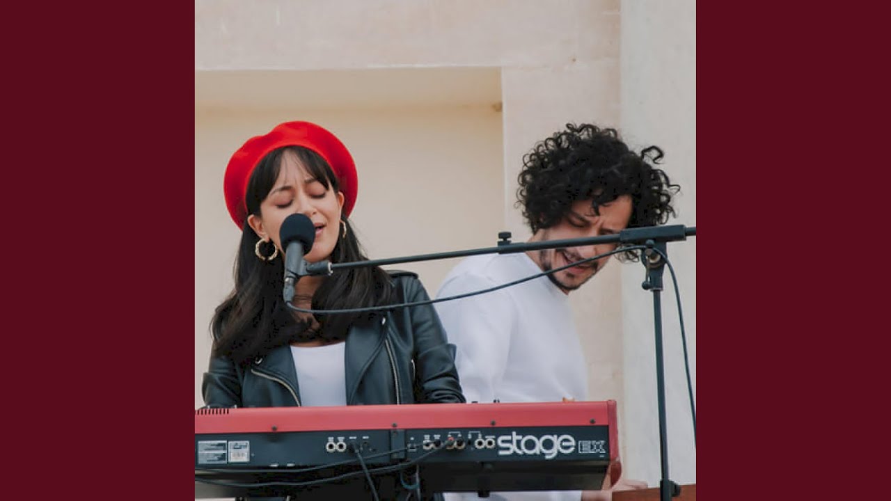 Houyem (Live at L'Octobre Culturel) (Live) - YouTube