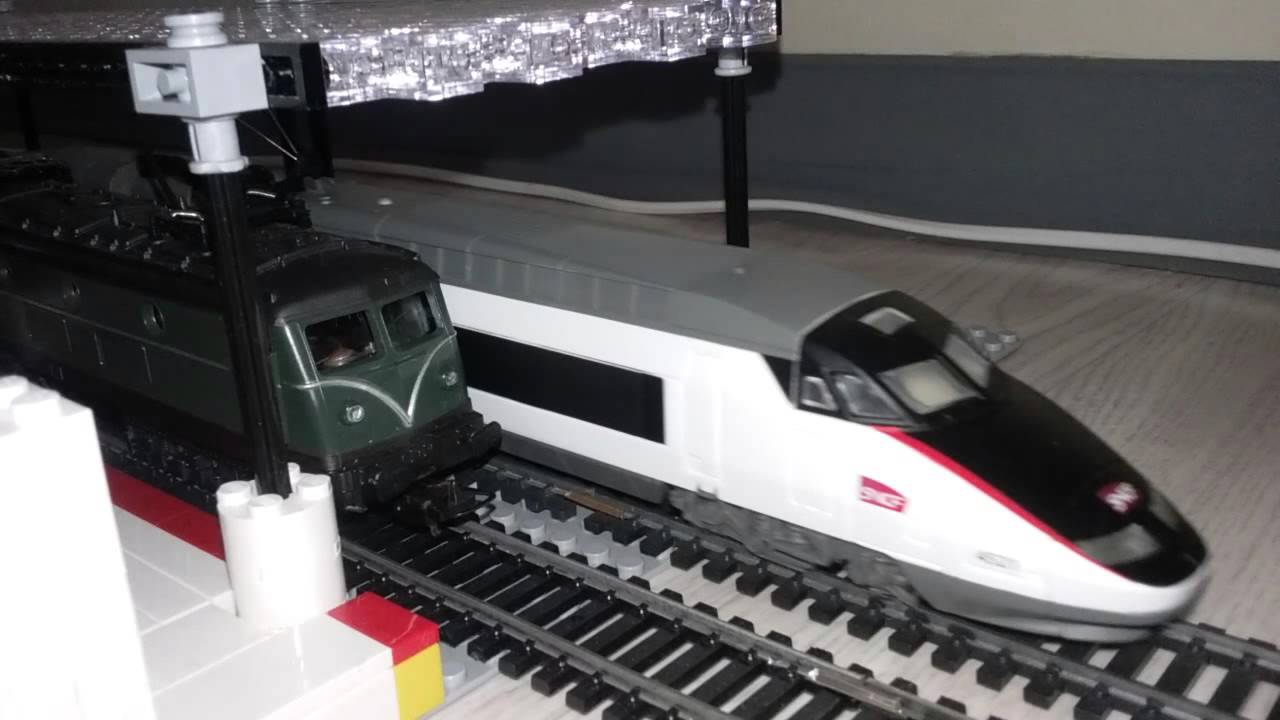TGV Gare Lego - YouTube
