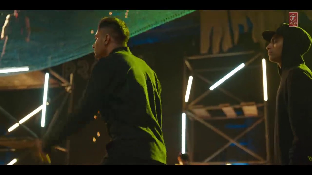 Tiger sarff full song - YouTube