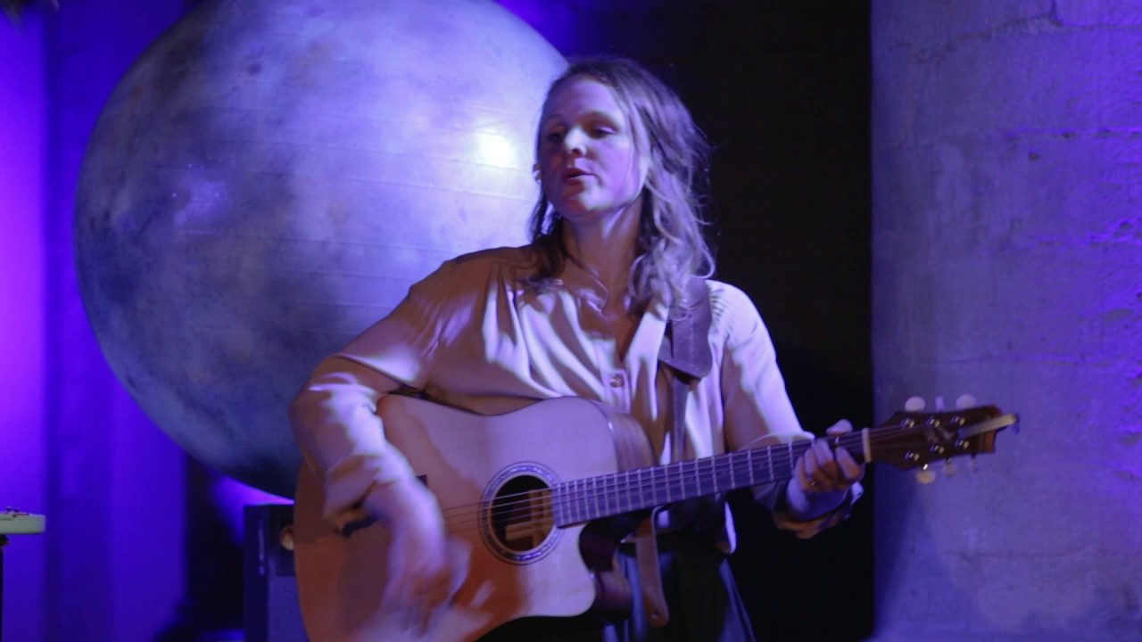 Weke Delen-Lieve Louise en de Fanfare - YouTube