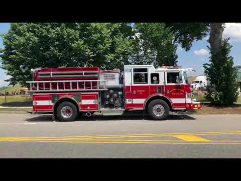 Newtown Square Fire Company, Engine 41 Responding To a working building ...