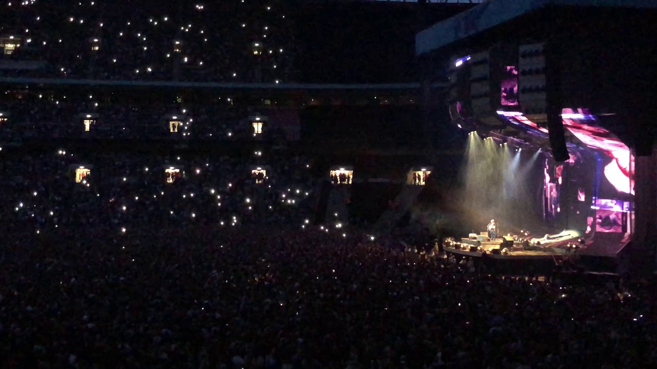 ED SHEERAN - Photograph [Live] - Wembley Stadium, June 2018 - YouTube