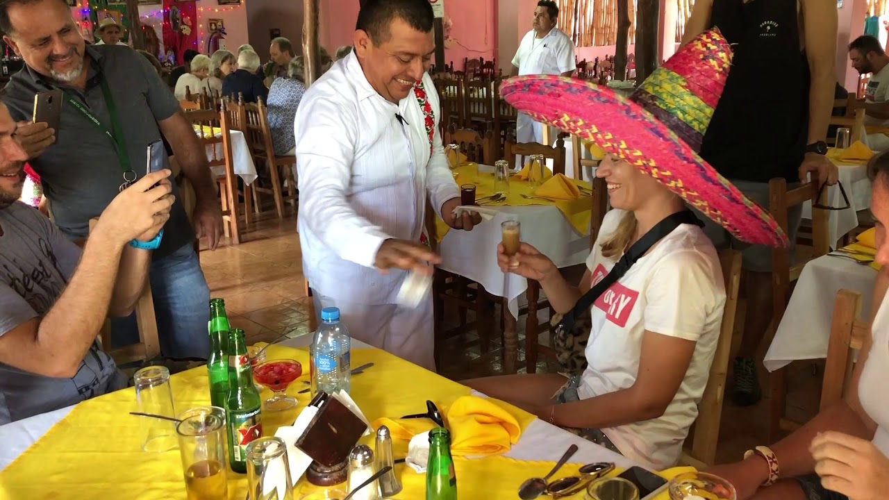 Cucaracha drink in Mexico - YouTube
