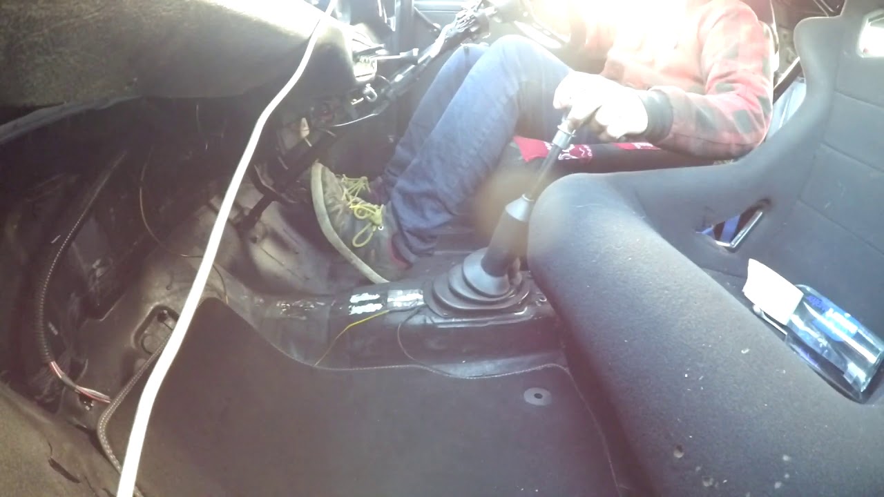 Classic mini KAD quick shift throw and practice - YouTube