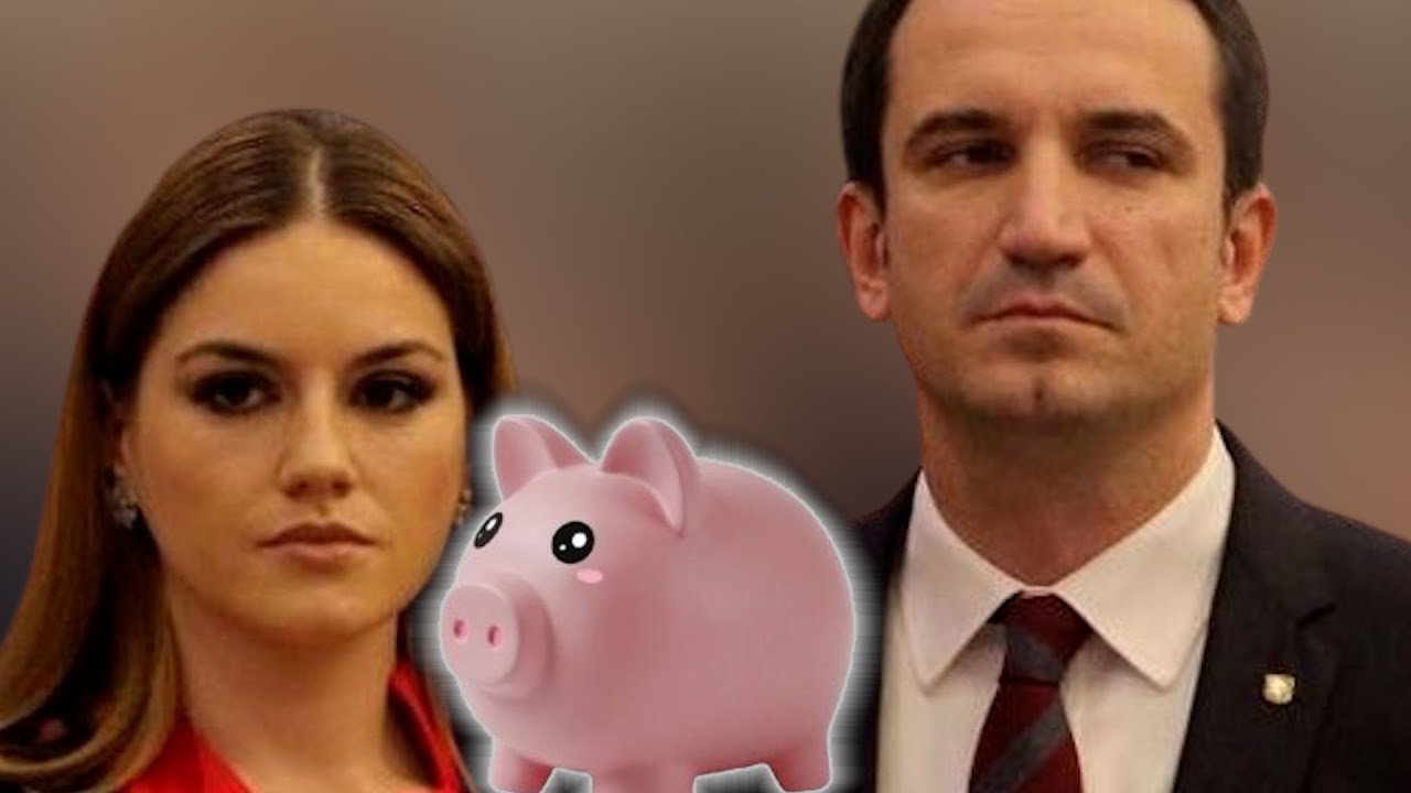 "Velica ka 1 milionë € gardërobë, të brendshme e..! Ka derrkuc që ...