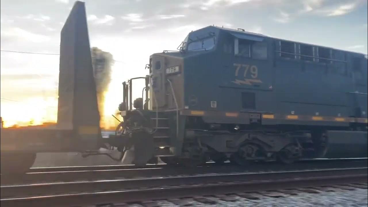 CSX 3215 Leads Giant CSX M400 NB Manifest Train With Mid DPU Alright Florence SC With 804 Axles ...