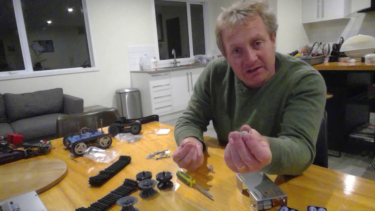 Tank 1: Motor & Drive Wheel. - YouTube