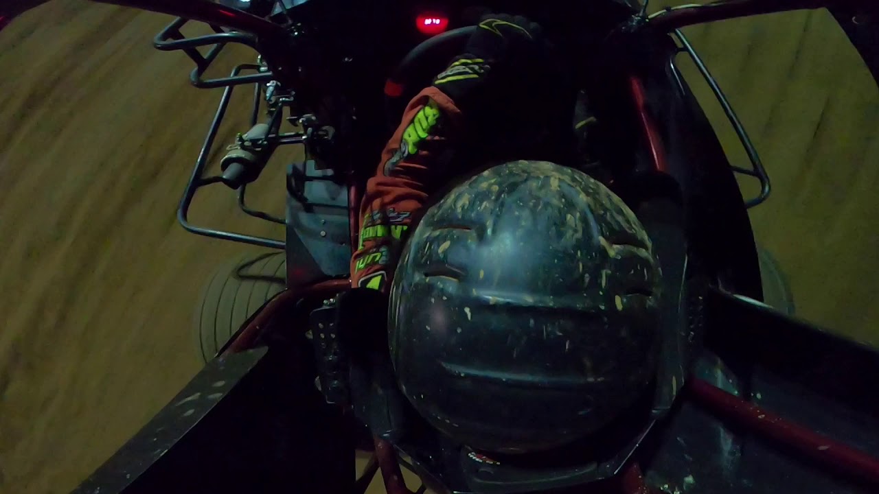 Jesse Maurer wingless 600 micro sprint @ Linda’s Speedway - YouTube