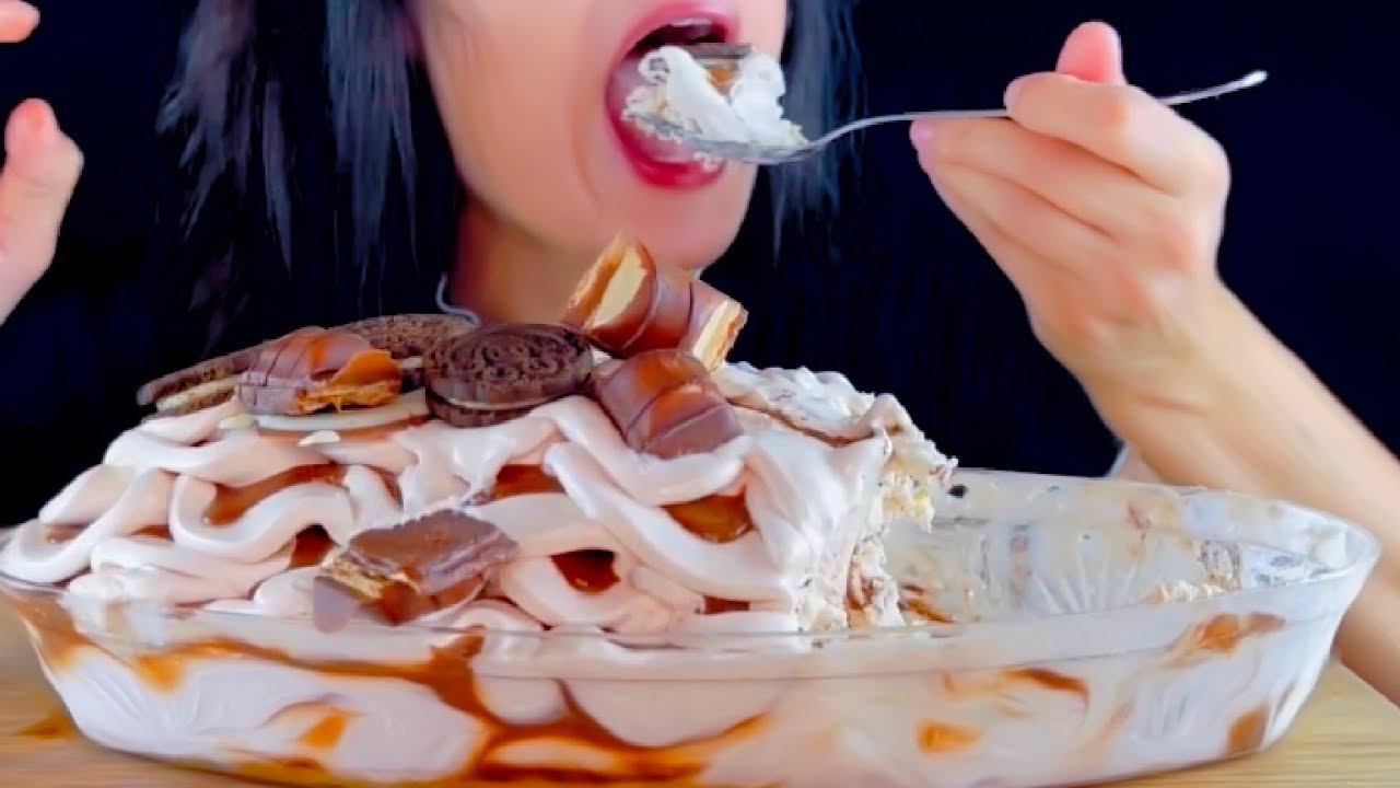 ASMR Ice Cream with Chocolate and Cookies Eating Vlog 초콜릿과 쿠키를 곁들인 맛있는 ...