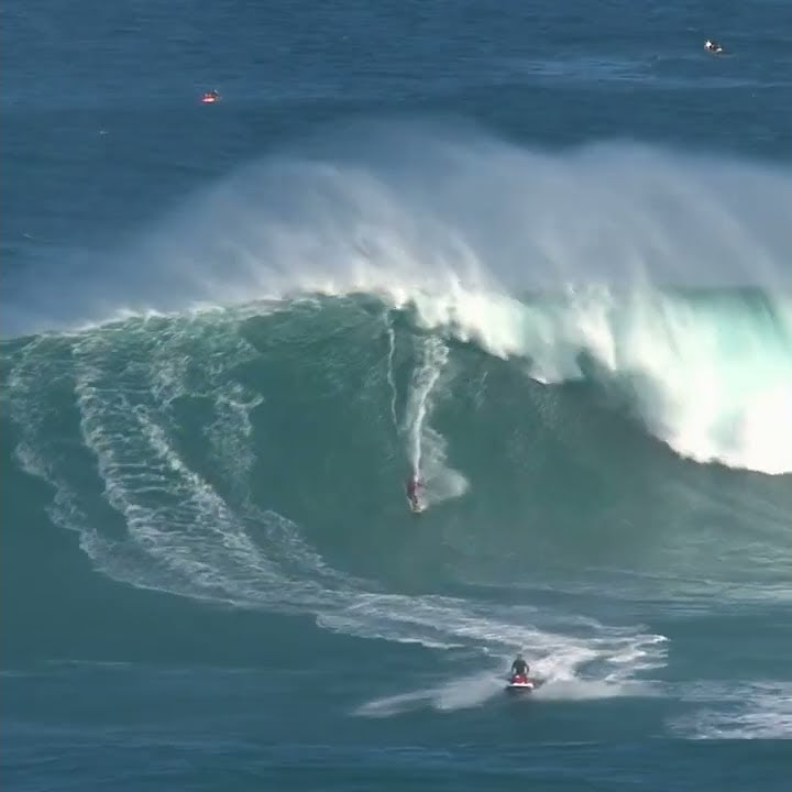 HAWAIIAN 🌺 BIG WAVE SURFING XX @ JAWS NORTH SHORE (Maui) #shorts - YouTube