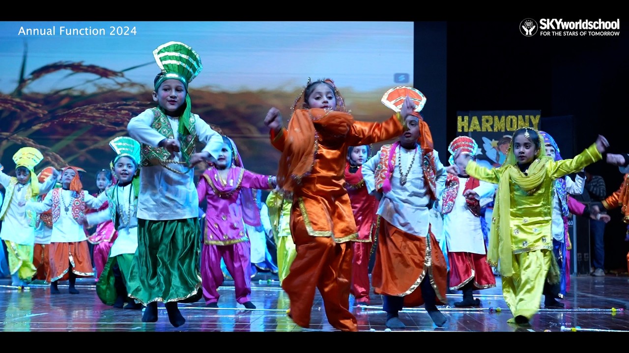 UKG students performing Bhangra in Panchkula on Annual Function - YouTube