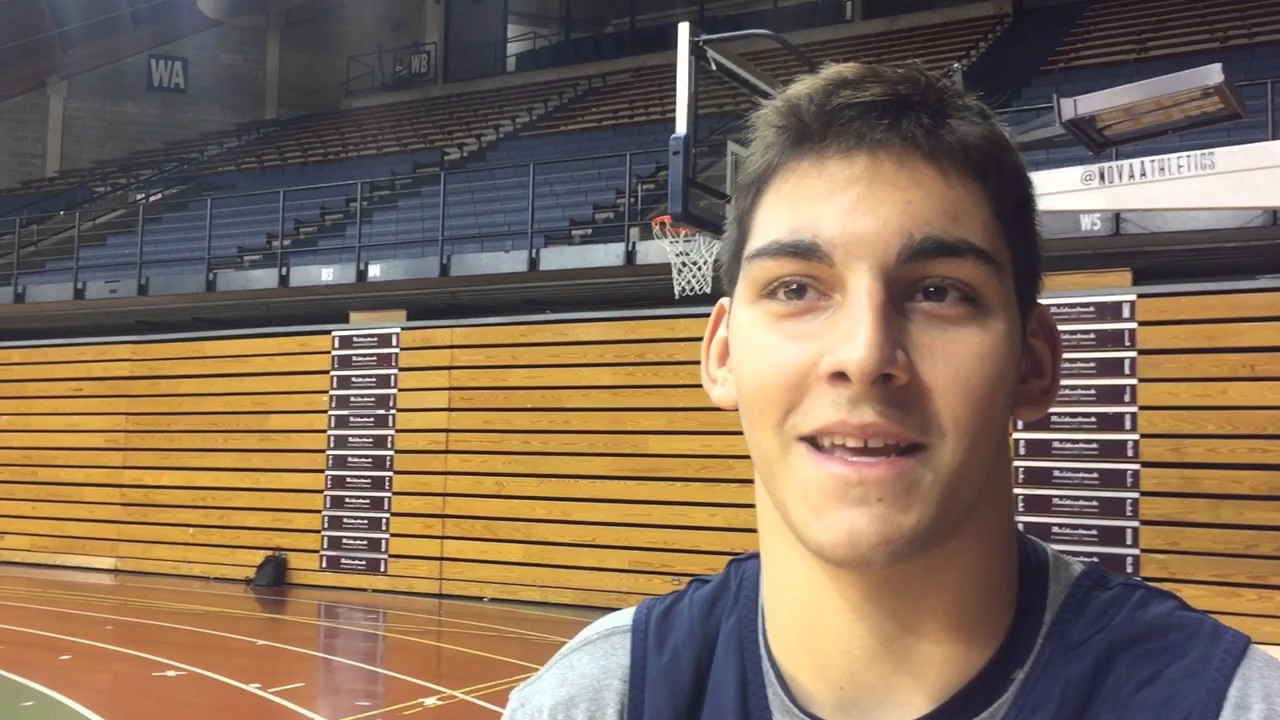 Dylan Painter at Villanova media day - YouTube