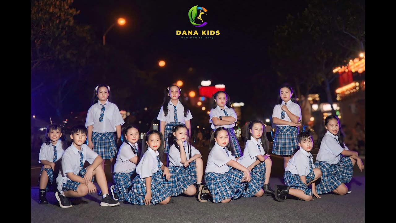 DANA KIDS - Carly Rae Jepsen - Call Me Maybe - YouTube