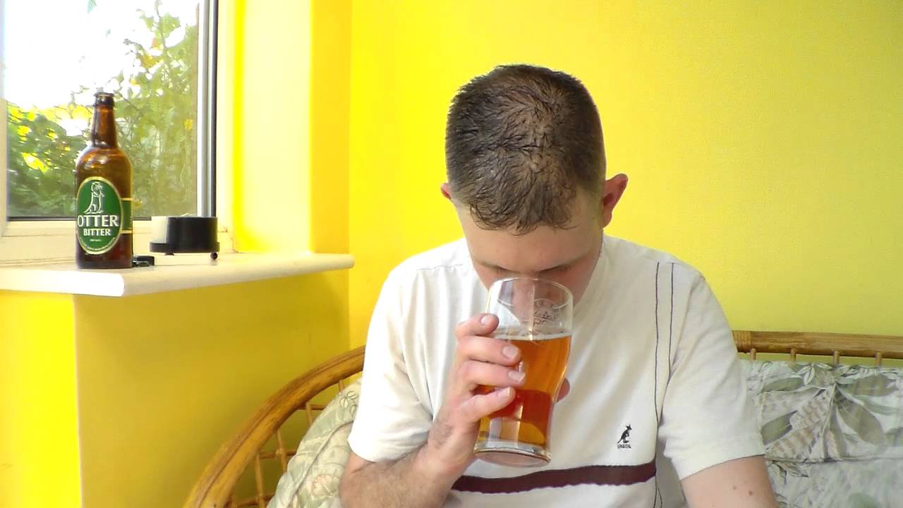 Otter Brewery, Bitter 3.6%ABV | Somerset Real Ale Reviews - YouTube