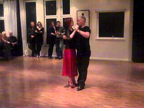 Libertango Peter Baldock Margaret Lochrie - YouTube