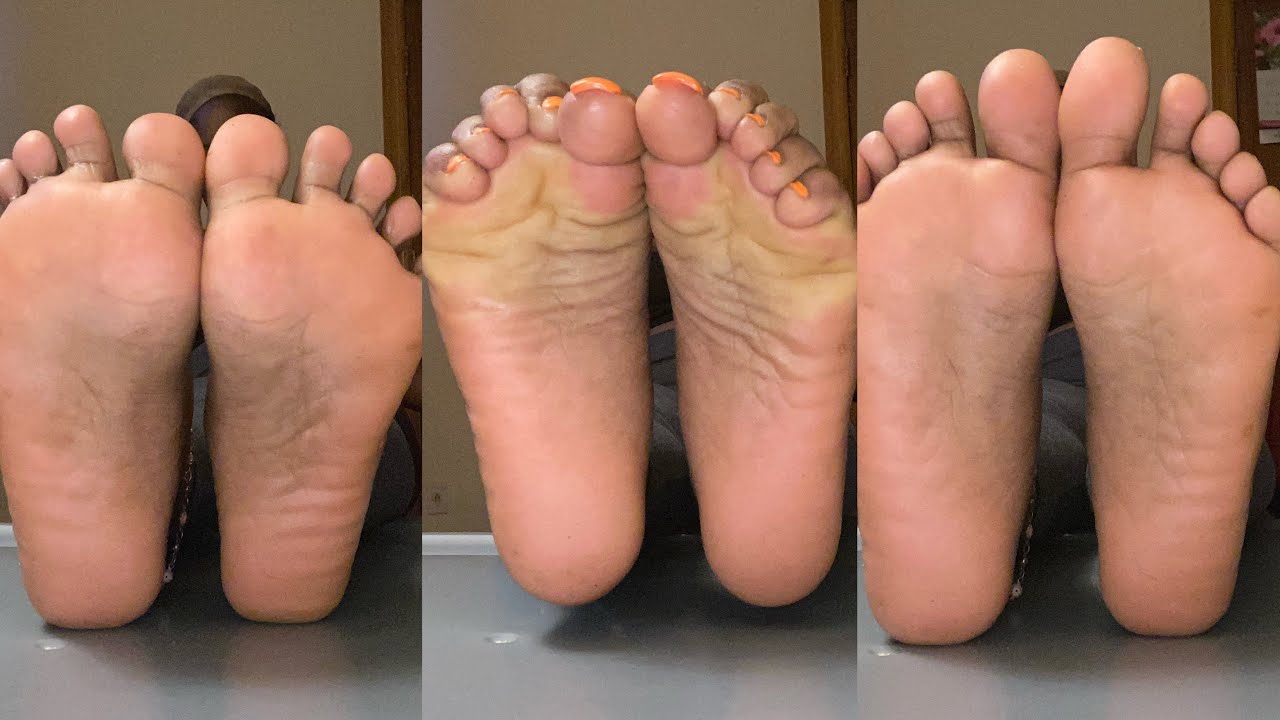Ebony shows her perfect Soles 🦶🏽 - Mysterious Soles - YouTube
