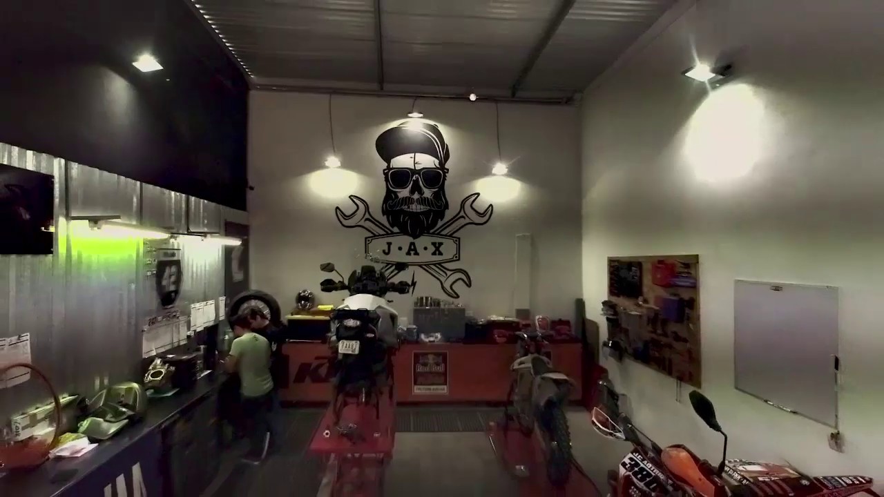 JAX MOTO TALLER MULTIMARCA PREMIUM - YouTube