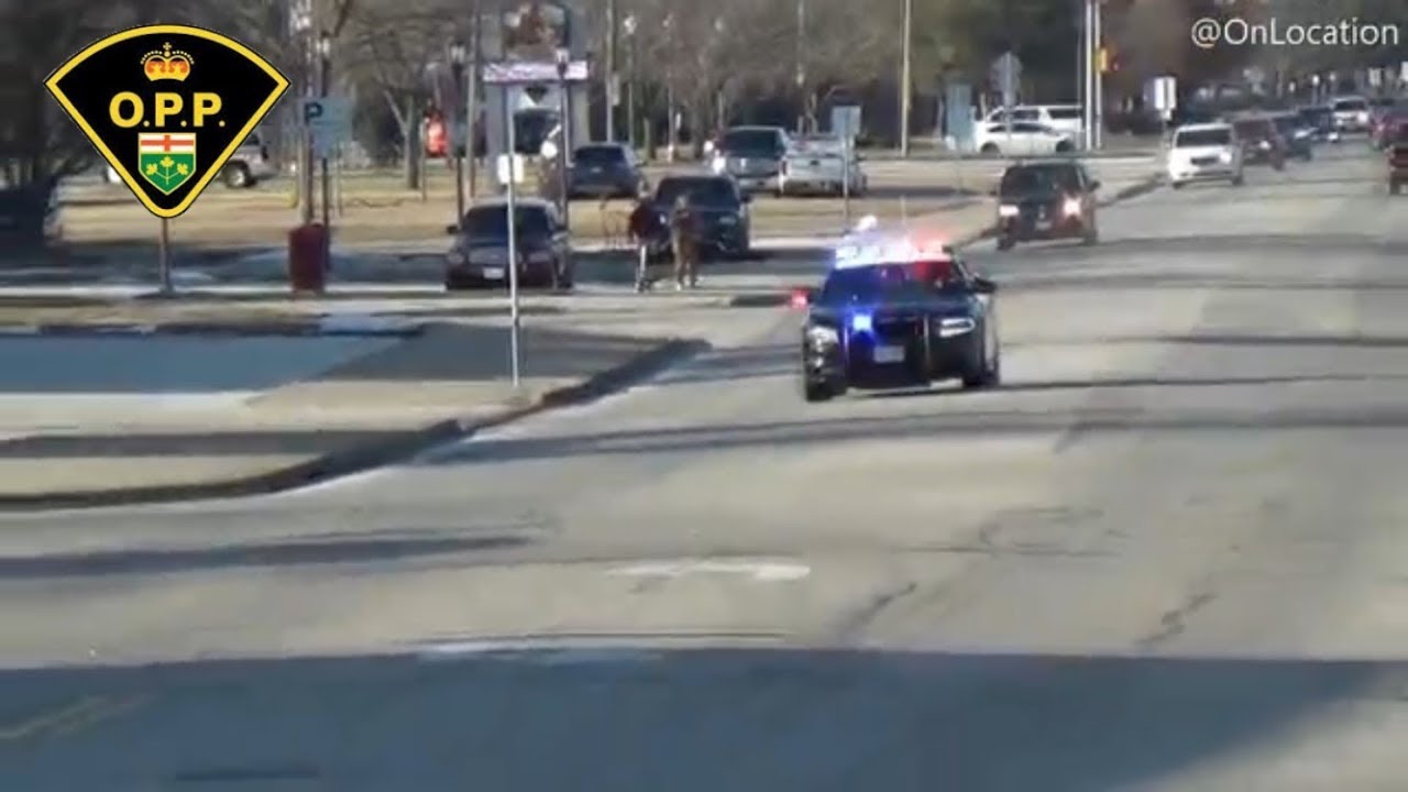 Responding - Police Marked Dodge Charger O.P.P. Code 3 - YouTube