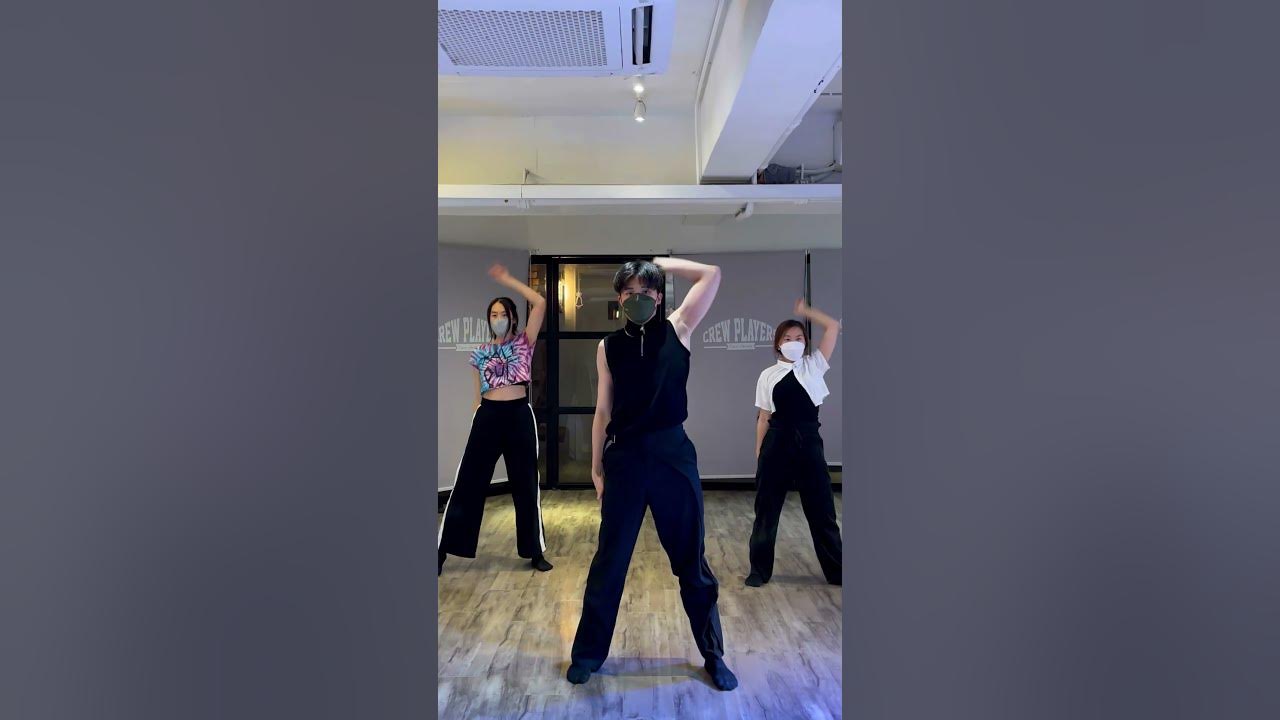 Rick Astley - Never Gonna Give You Up (KaktuZ Remix) | | Toto Waacking Choreography #shorts ...