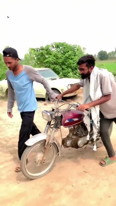 puncture wale ko chuna lag gaya🤣#trending #youtube #foryou #foryoupage #viralvideo #adnanraaj ...